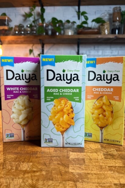 Daiya Dry Powdered Boxed Mac and Cheese Review and Taste Test - Make It ...